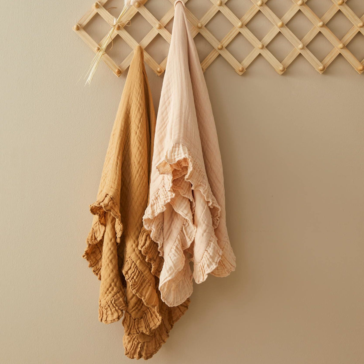 Frill Muslin Blanket - Biscuit – Mini Haven